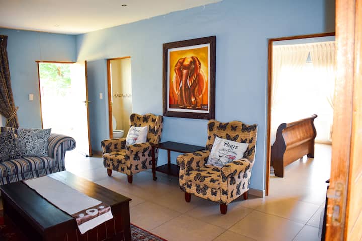 Kaydale Country Lodge New House - Nigel