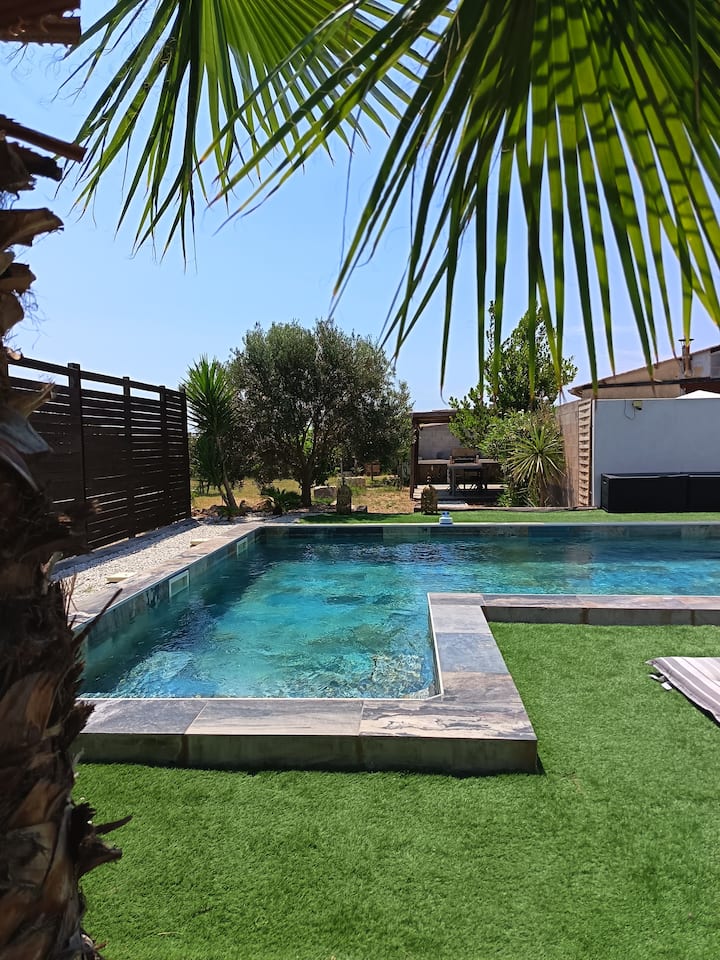 Villa Avec Piscine, Grand Terrain à 5 Mn De La Mer - Frontignan