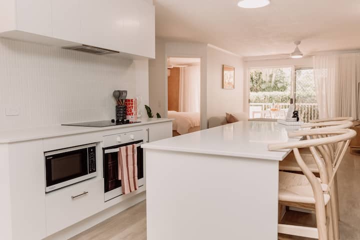 Ground Floor, Pool, Aircon @Maroochy_terrace - Sunshine Coast