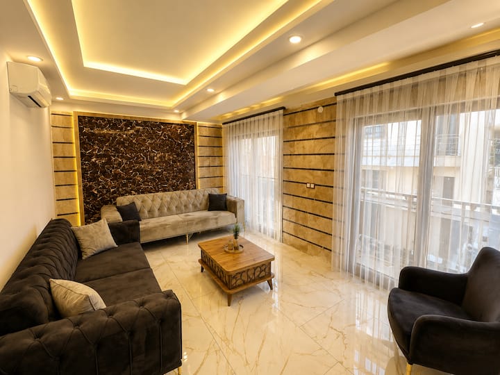 Kuşadası Merkezde*süperlüx 2+1 (Yeni Bina-eşyalar) - Kuşadası