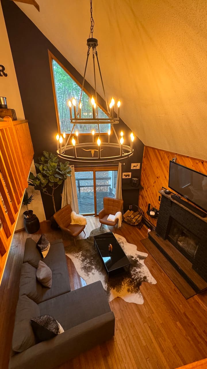 Exquisite Chalet In Tobyhanna - Tobyhanna, PA