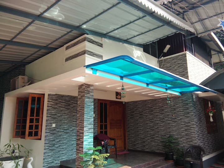 Very Homely House - Kayamkulam