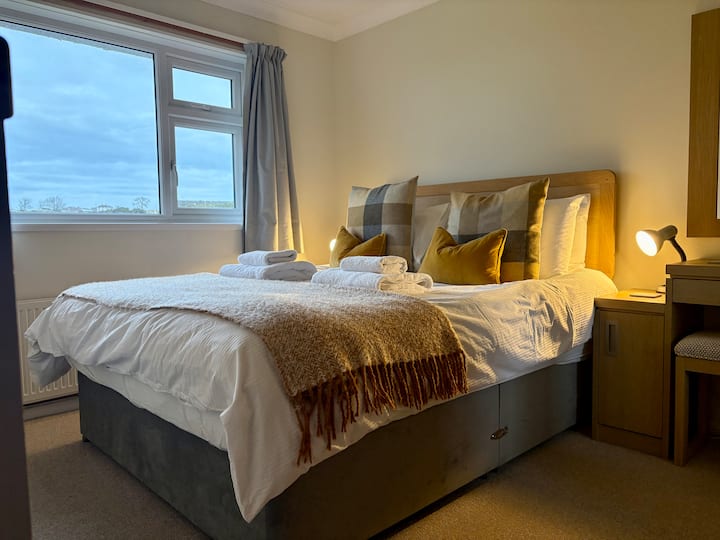 Spacious & Peaceful Home With Private Parking - Pooley Bridge