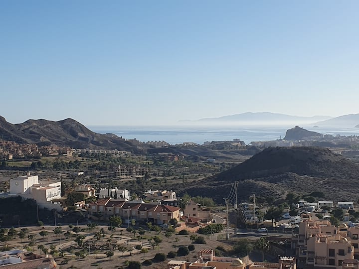 Penthouse W/big Private Rooftop!
2 Swimming Pools! - Águilas