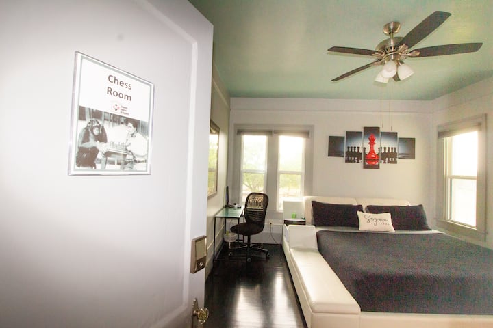 Chess Room - Wrightian Historic Landmark, King Bed - Seguin, TX