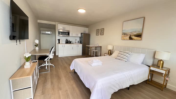 Charming Apt In A Prime Location - Niagara Falls