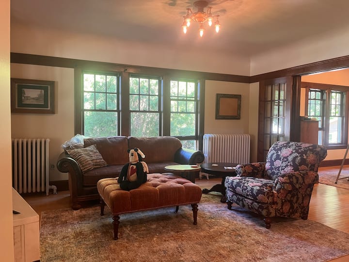 The Crooked Chimney Lower Flat - Grafton, WI