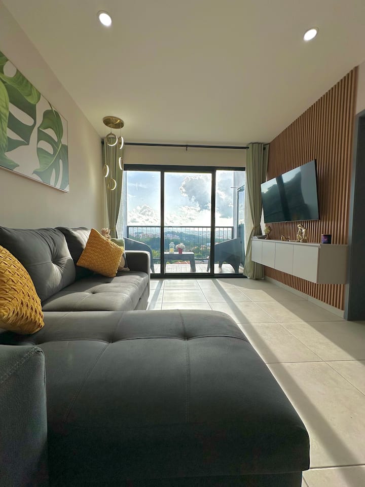 Vista De Ensueño En La Ciudad - El Salvador