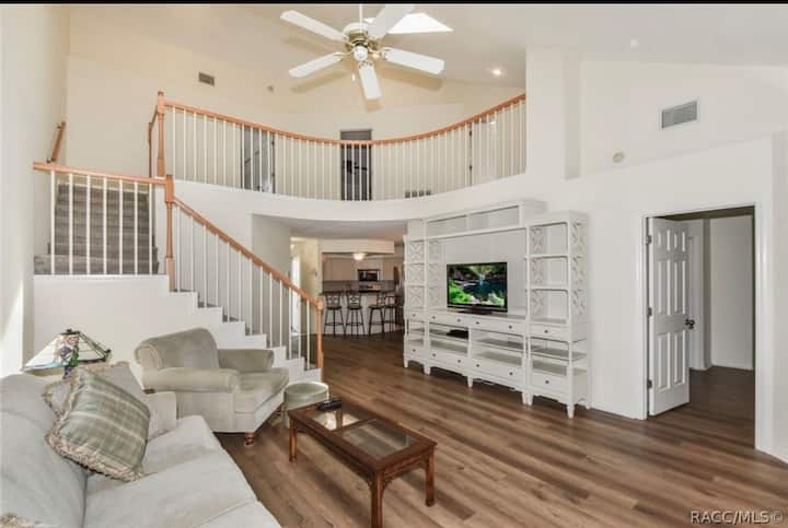 Lovely Spacious 3 Br Townhome - Inverness, FL