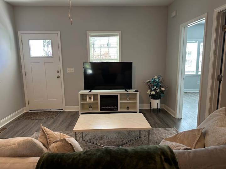 Cozy, Convenient Townhouse In Sp - Whispering Pines, NC