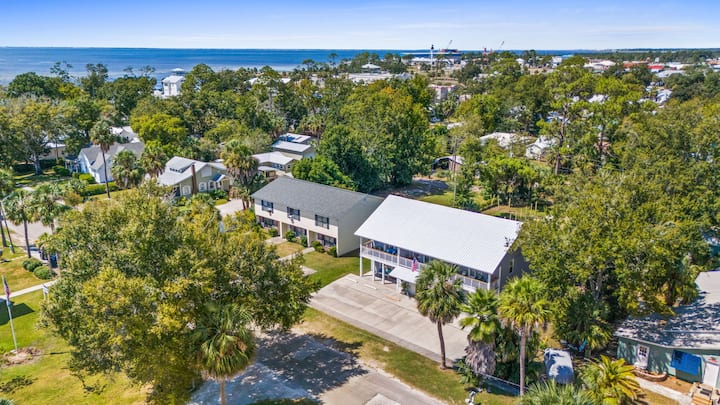 Short Walk To St Joe Bay/town - Port St. Joe, FL