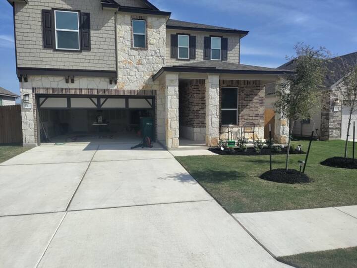 2 Story Stay At Westpoint - Elgin, TX