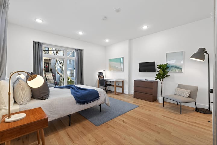 Modern Oasis Spacious & Stylish Apt In Jersey City - New York City