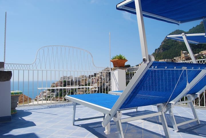 Sea Views, 1 King Bd, 1 Qn Bd Private Beach + Pool - Positano
