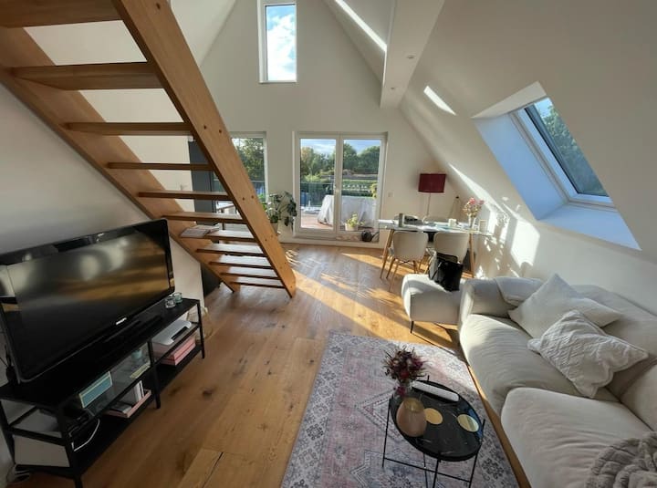 Helle Terrassenwohnung Nahe Uni - デュッセルドルフ