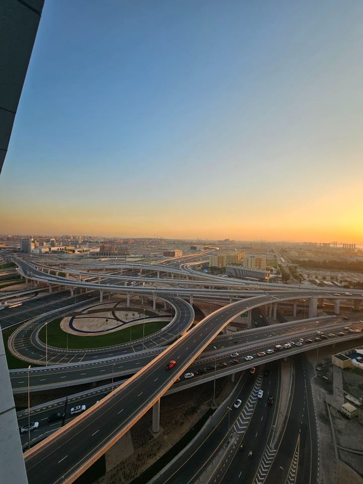 Luxurious 1br Apt-pool-marina Walk-jbr Beach-dubai - Dubai