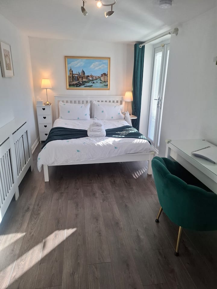 Modern Ensuite Room. Own Entrance. Parking Dh12uh - Northumberland