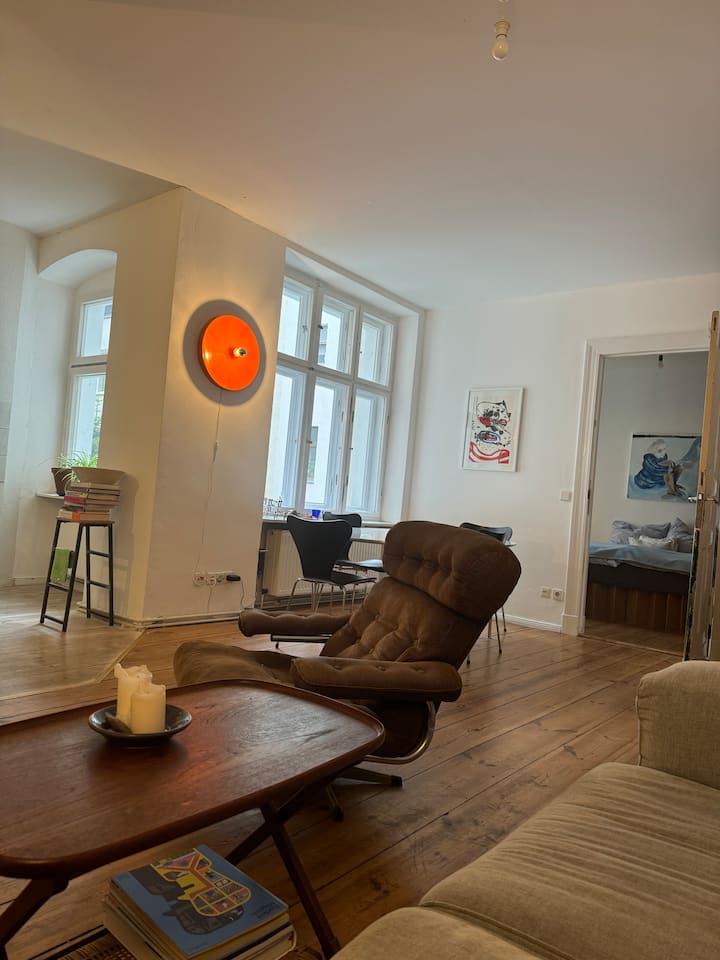 Spacious Apartment In The Best Neighbourhood - Berlin
