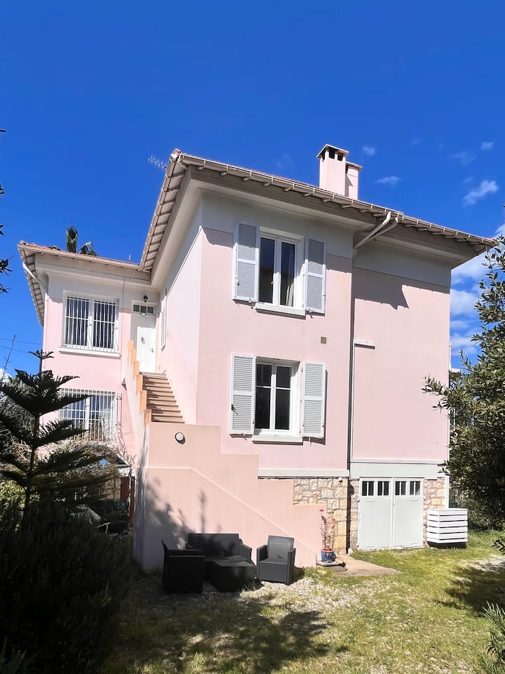 3 Pièces 69 M2 Parking Privé 15' à Pied Des Plages - Antibes