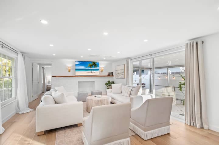 Longboat Key Beach Bungalow - Longboat Key, FL