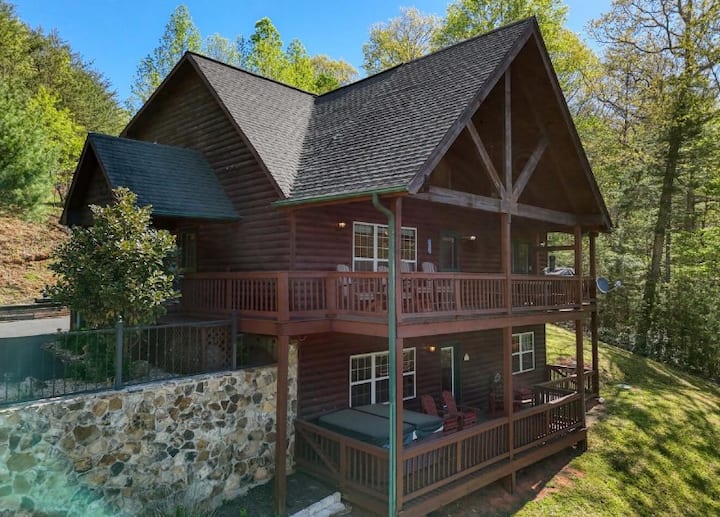 Big Sky - Pool Table - Hot Tub - Mountain Views - Vogel State Park, Blairsville