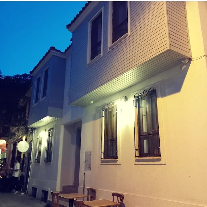 Fio Bozcaada 15 Nolu 2 Kişilik Oda Kahvaltı - Bozcaada