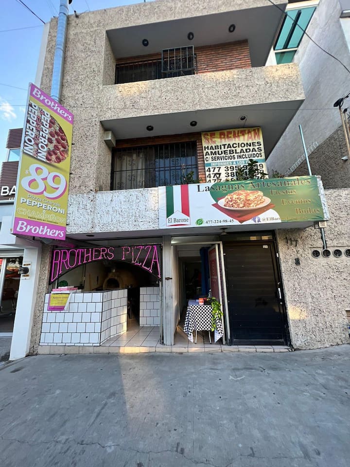 Amueblados Av. León - León, México