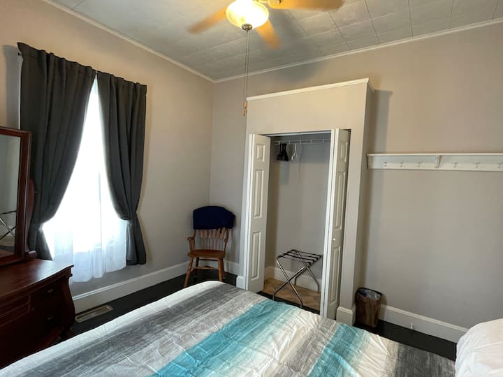 Cozy Days! - Chatham, IL