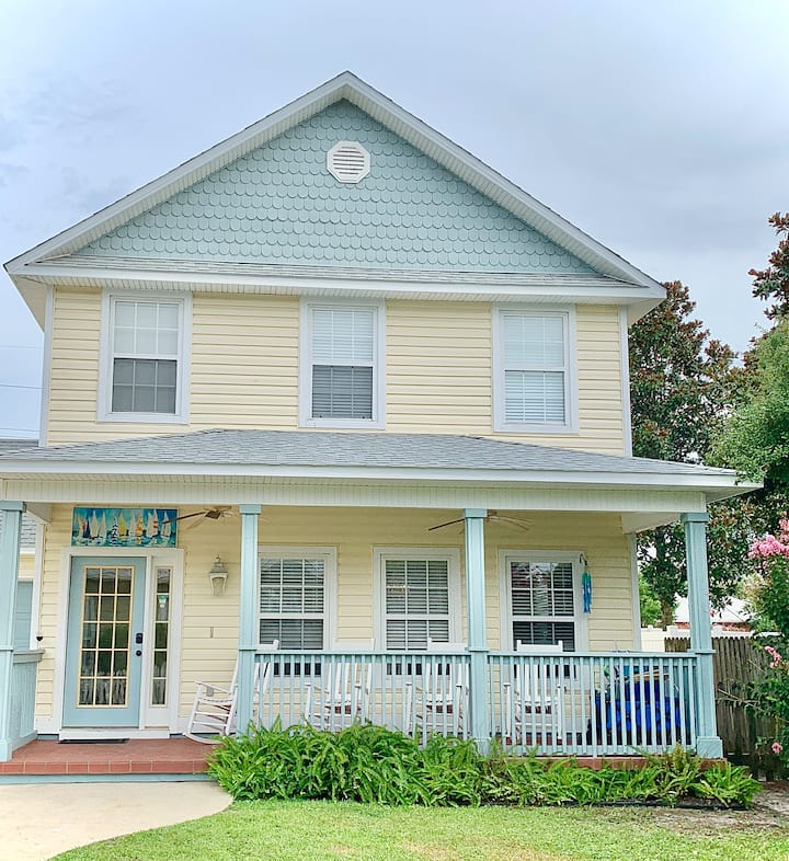 Southern Seas-spring Break-walk To Beach/pool/pets - Destin, FL