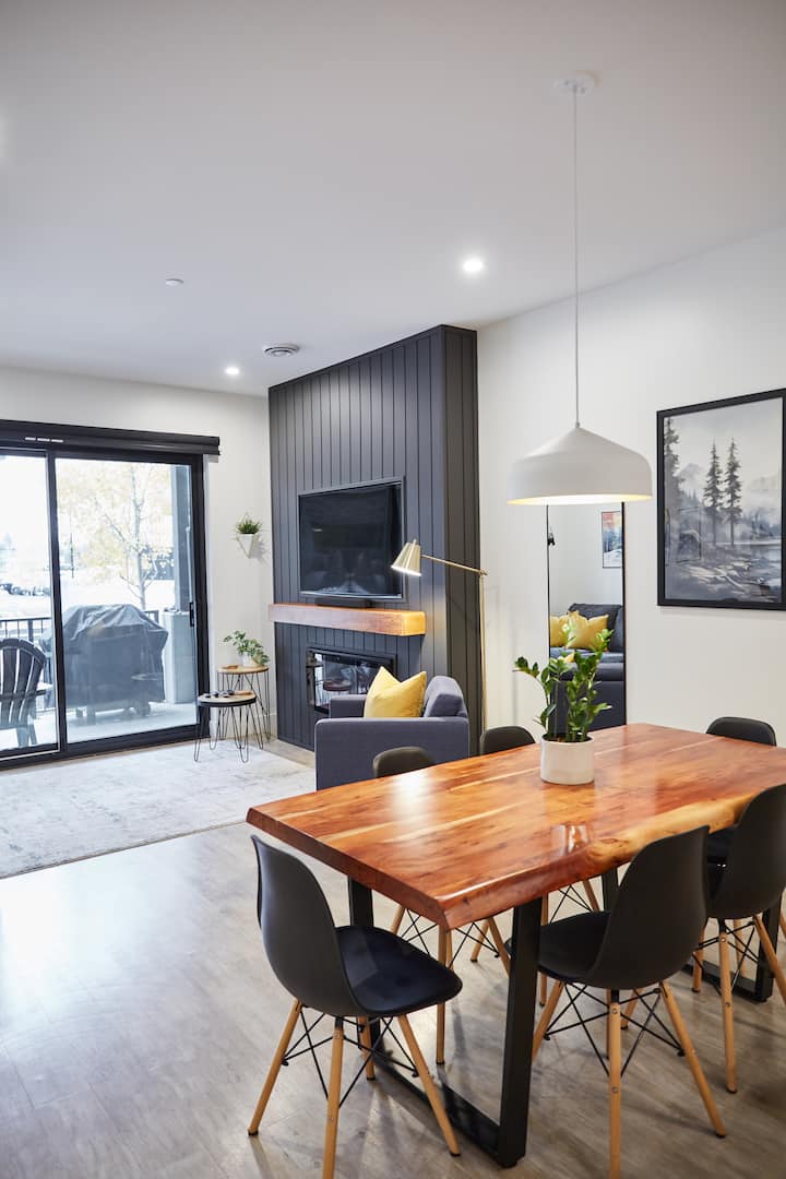 Ripper Retreat - Revelstoke