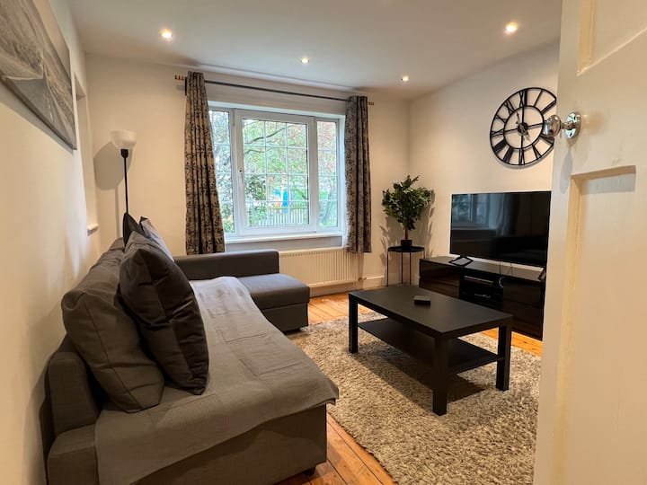 3 Bed Luxury House, 10 Min Walk To Underground - Londres