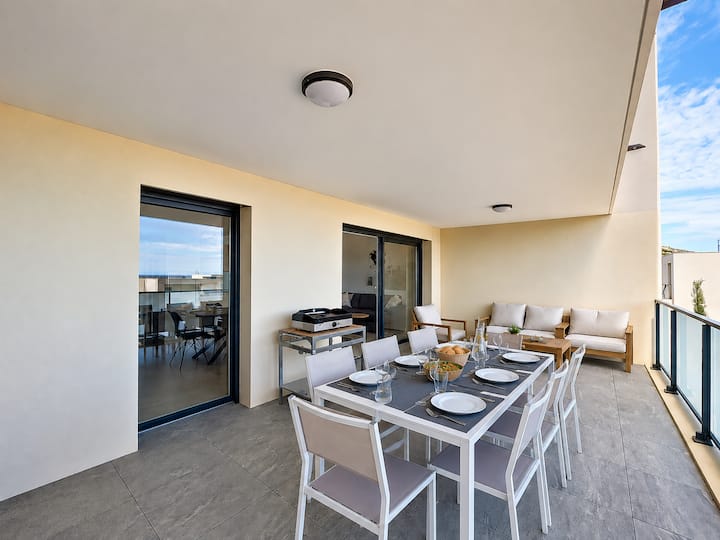 T3 Calvi Avec Terrasse, Piscine Et Vue Sur La Baie - Calvi