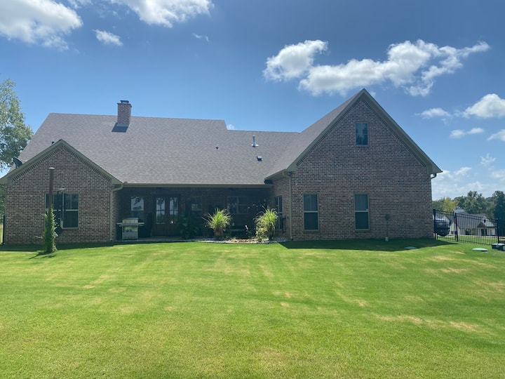 4 Bedroom 3 Full Bath - Hooks, TX