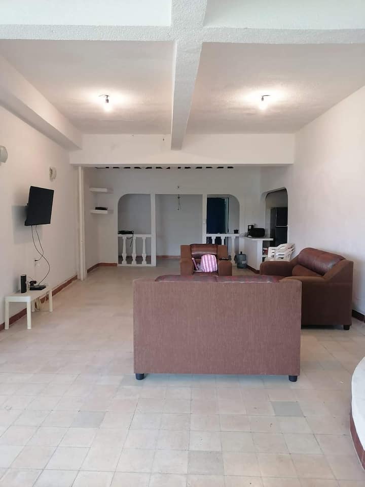 Departamento Amplio En Caleta - Pie de la Cuesta