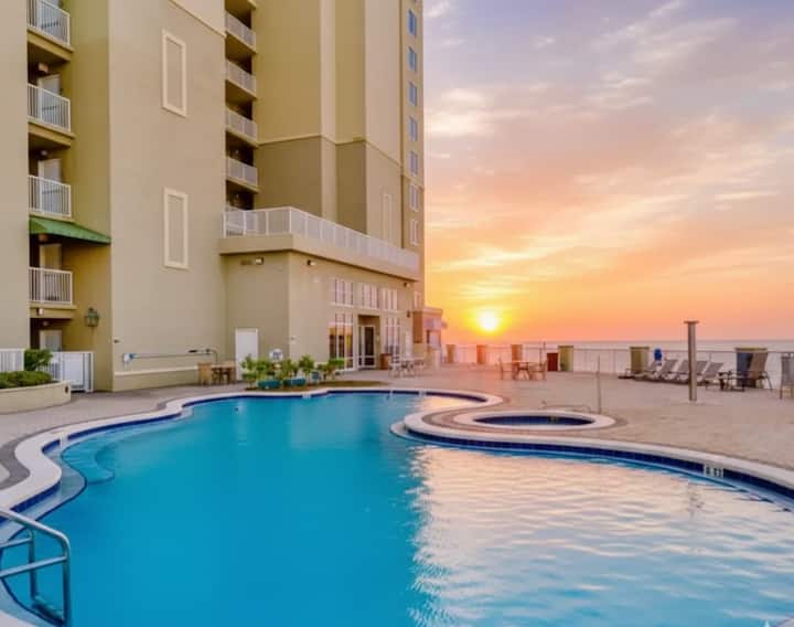 Amazing Gulf Views, Sleeps 6, Panama City Beach - Panama City Beach, FL