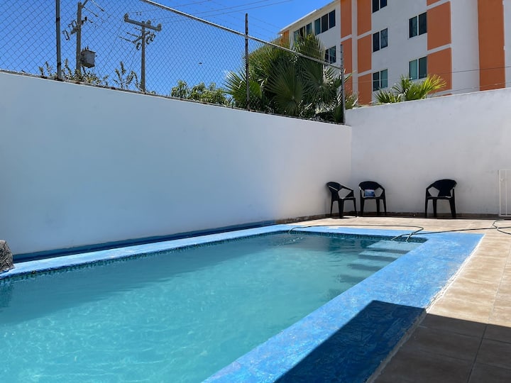 Casa De Playa En Zona Dorada Alberca Privada - Mazatlán