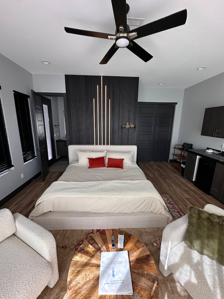 The Desert Light Casita - Santa Teresa, NM