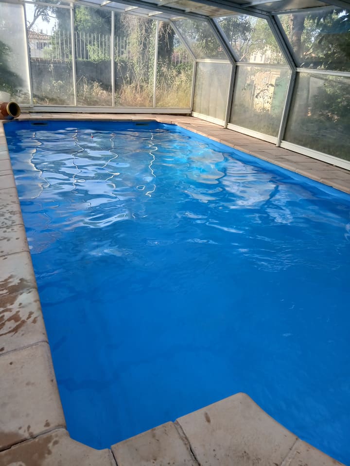 Maison Pour 6 Avec Jardin Et Piscine Couverte - Camargue