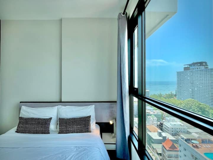 City&sea Infinity Loft In Vibrant Central Pattaya - Pattaya