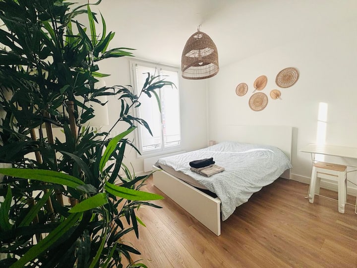 Charme Urbain à 2 Pas Du Métro - ibis budget Issy Les Moulineaux Paris Ouest