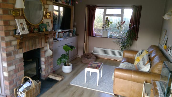 Sunny Family House Big Gardens In Shrewsbury - Shrewsbury