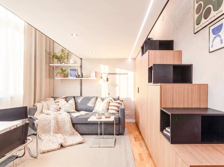 Turnkey | Two-level Charles Square Studio I - Praga