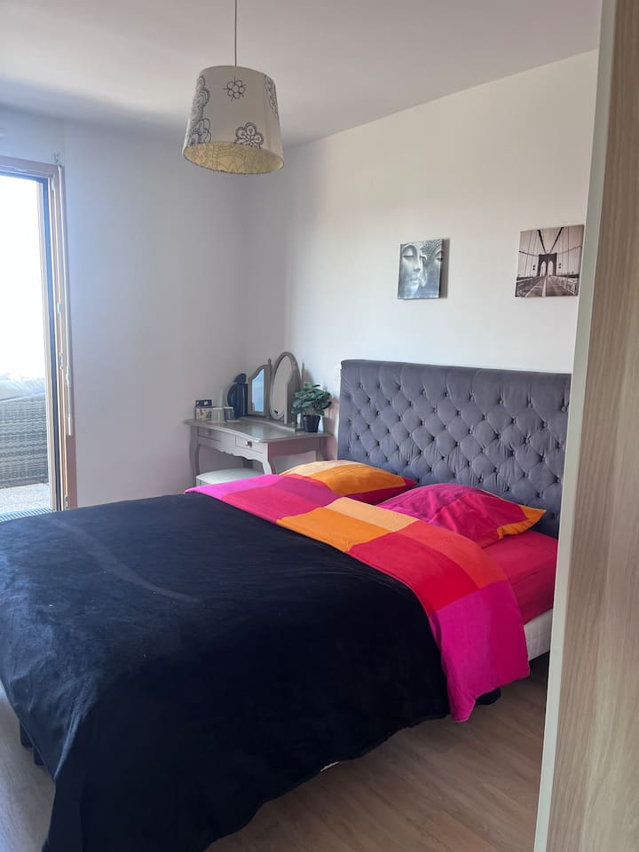 Chambre & Salle De Bain Privées + Tv (Netflix) - Montévrain