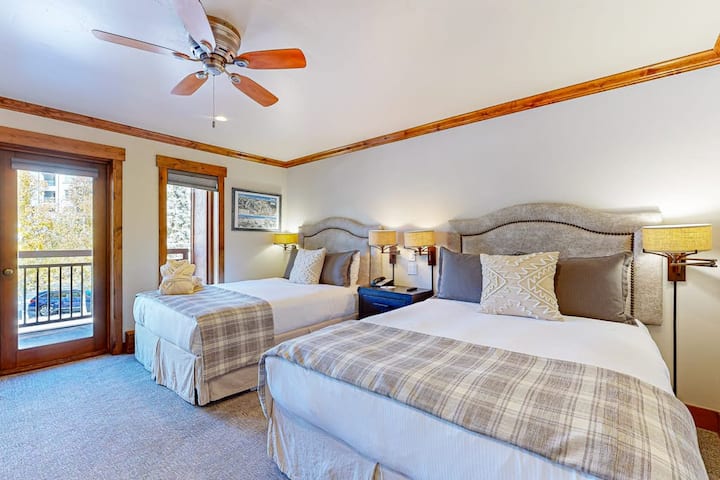 Lion Square South 472 Simple Ski-in/out Retreat - Vail, CO