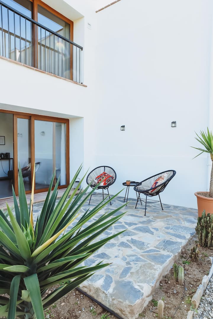 Spacious Room | Shared Pool | Private Terrace - Álora