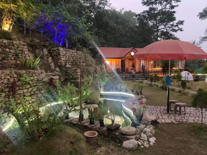 Goldelux Retreat - Mirik