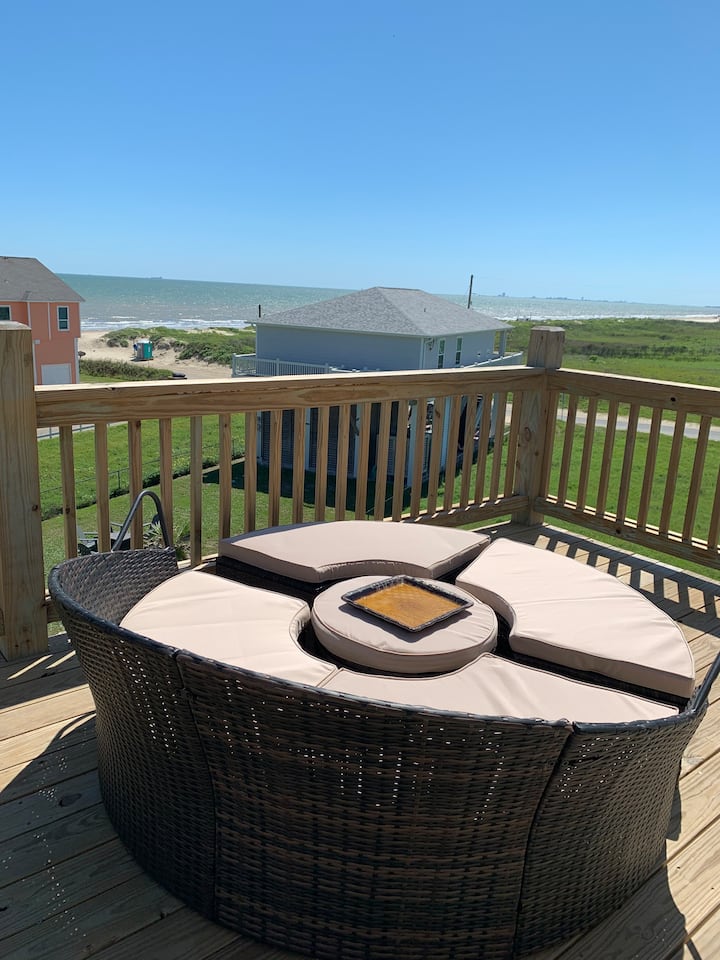 Welcome Beachgoers.great Viewswithfiberoptic Wi-fi - Crystal Beach, TX