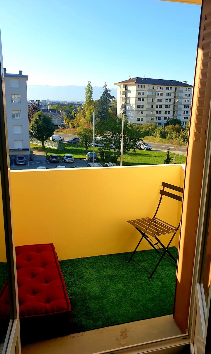 Chambre 12m² + Balcon Privé, Proche De Genève - 