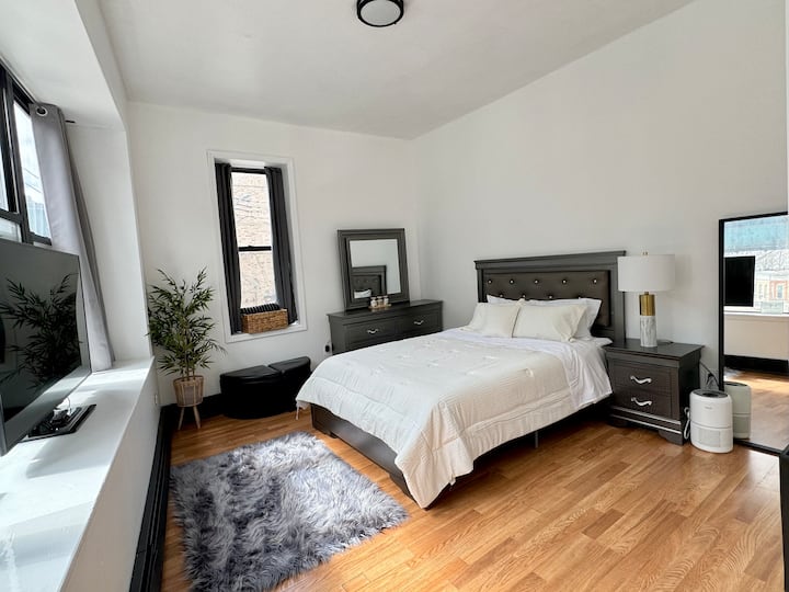 Woodhaven Room - Brooklyn, NY