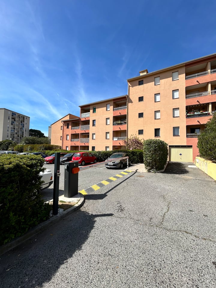 Appartement Climatisé - 900m De La Plage - Sainte-Maxime